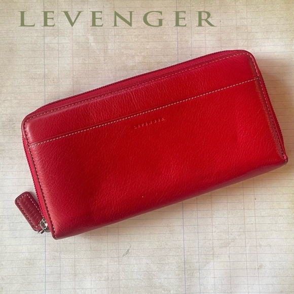 Levenger | Bags | Levenger Accordion Wallet | Poshmark